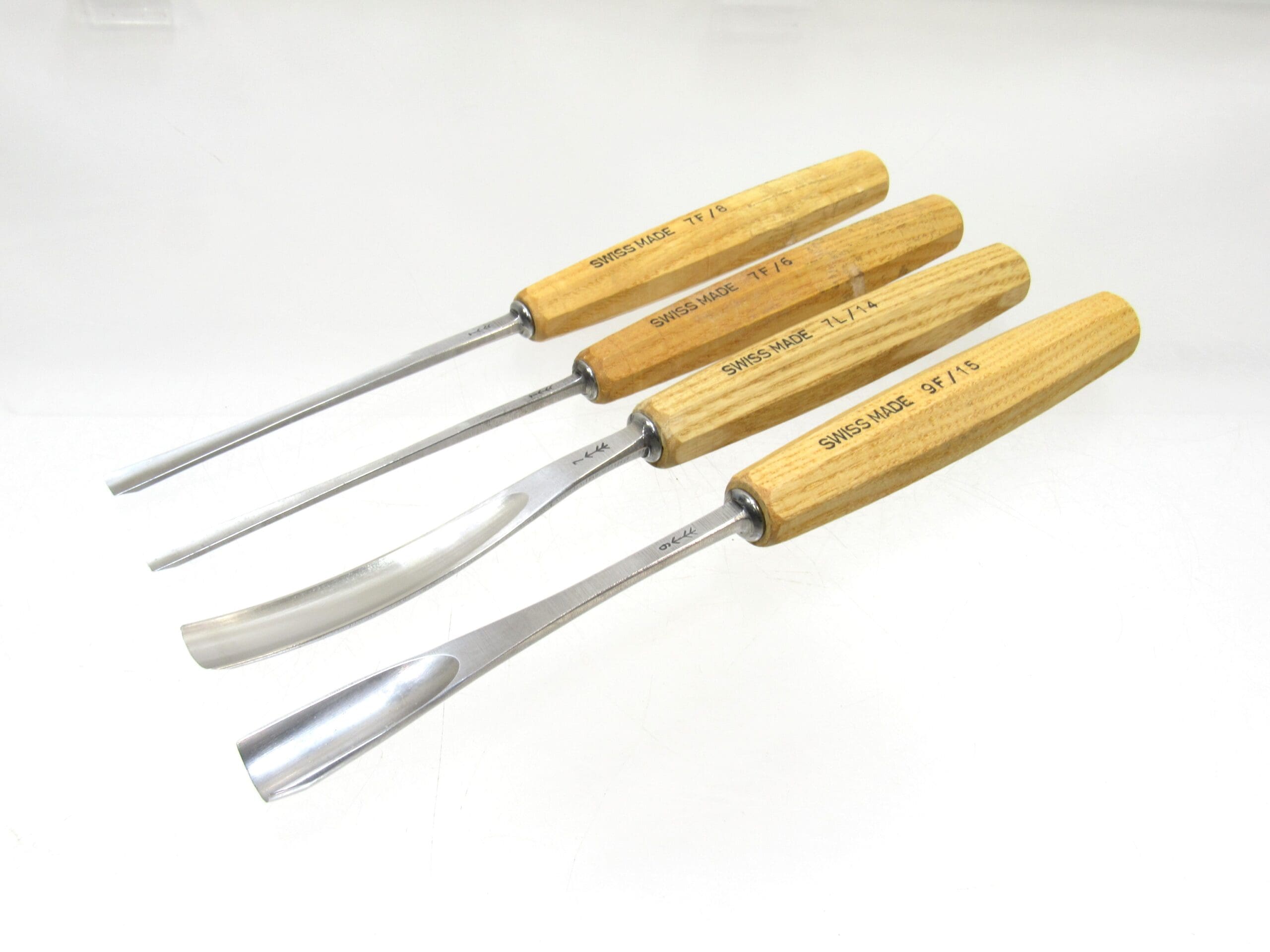 Minty Set Of 4 Swiss Made Carving Chisels Razor Sharp - Michael ...