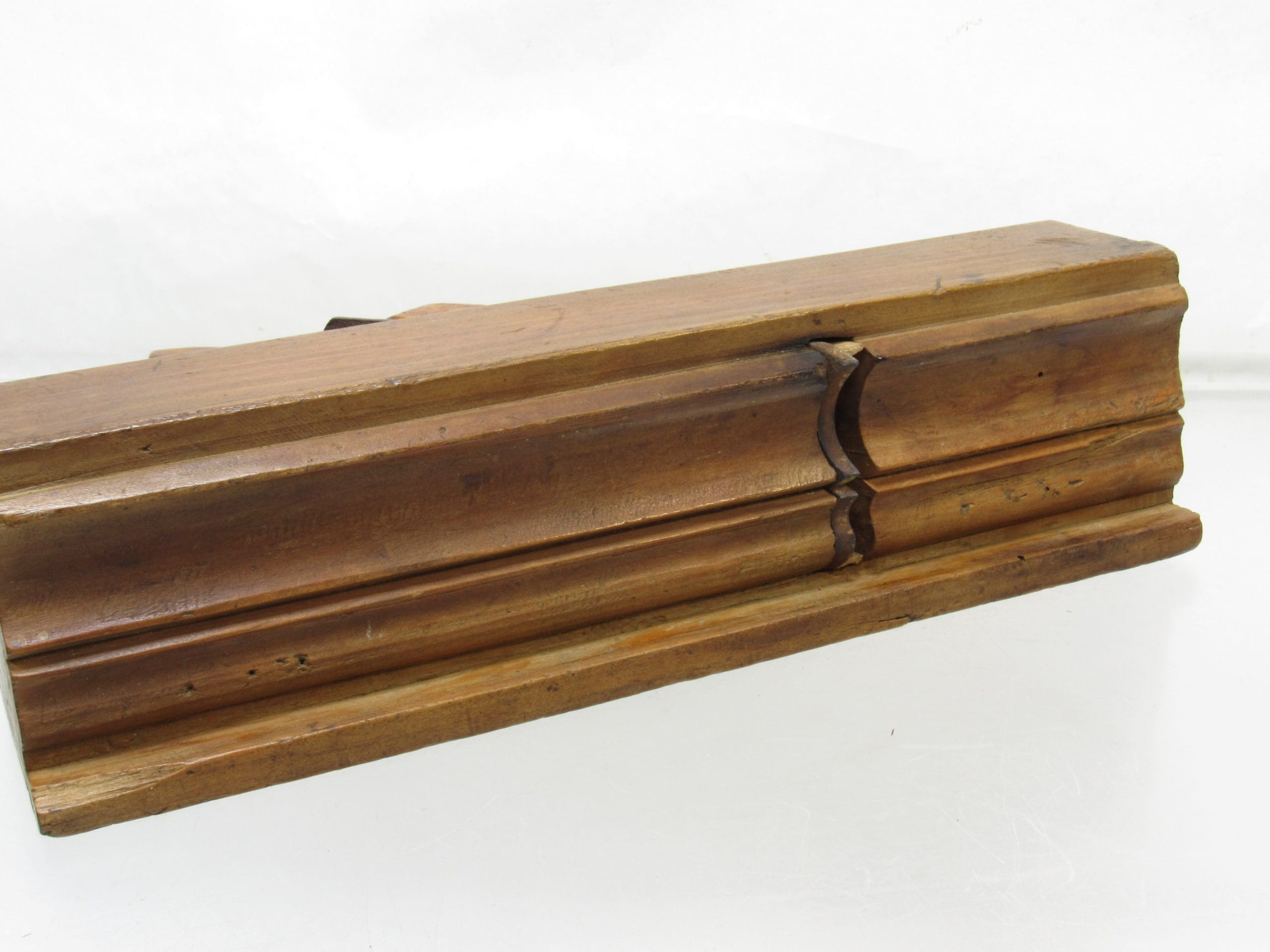 Awesome Early 18th Century Crown Molding Plane Wide Flat Chamfers ...