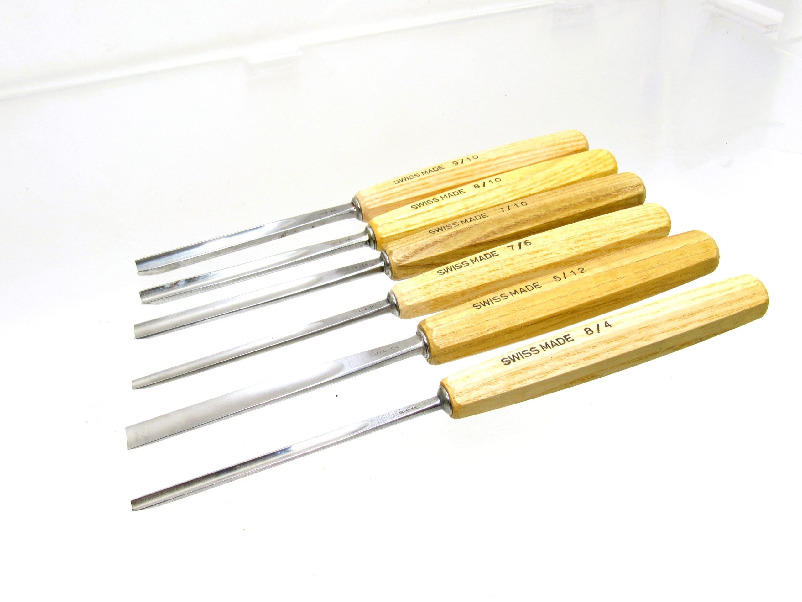 Minty Set Of 6 Swiss Made Carving Chisels Larger Sizes - Michael ...