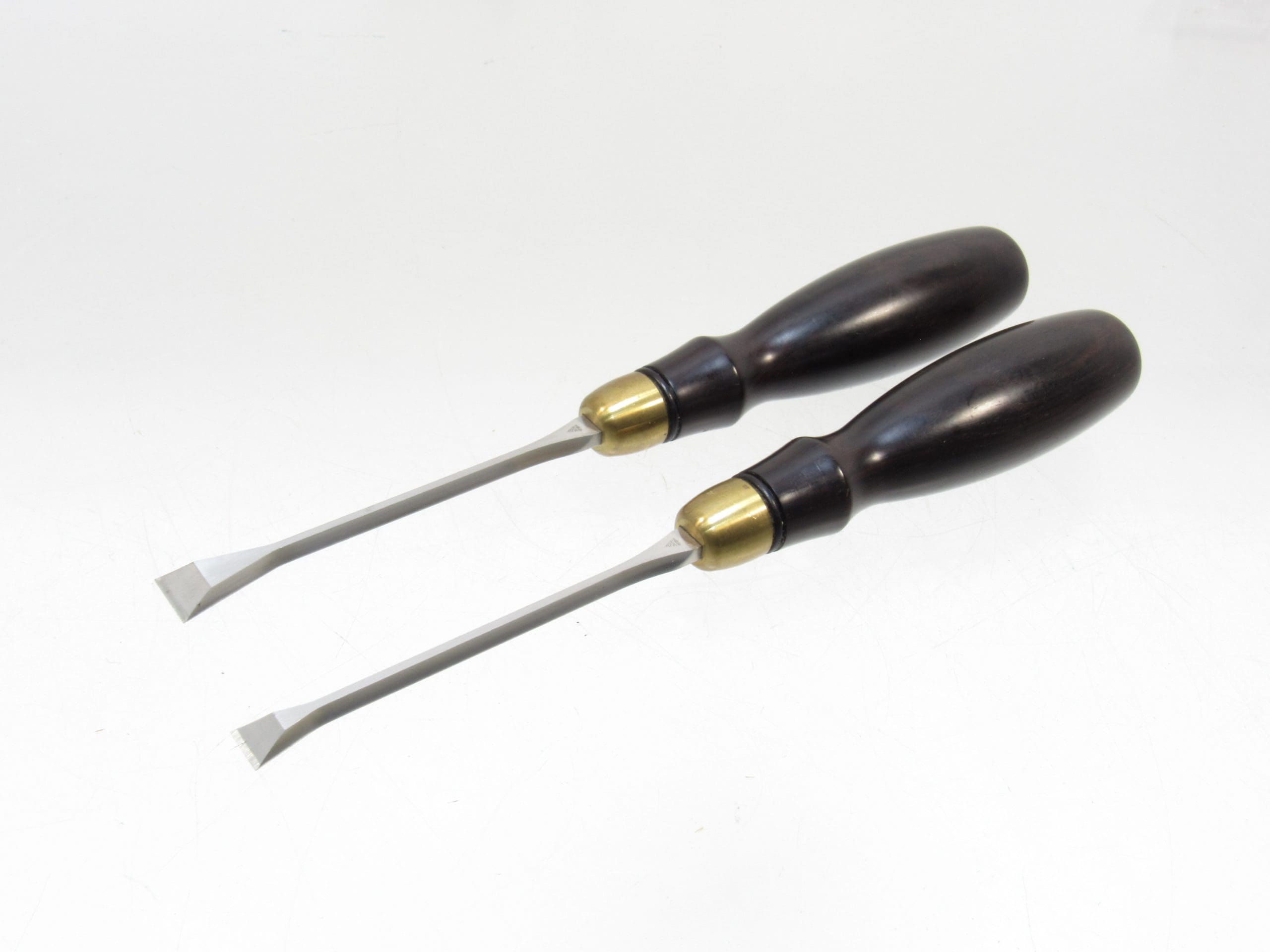 Mint Pair Of Blue Spruce Tools Optima Fishtail Chisels 1/2" & 3/8" In ...