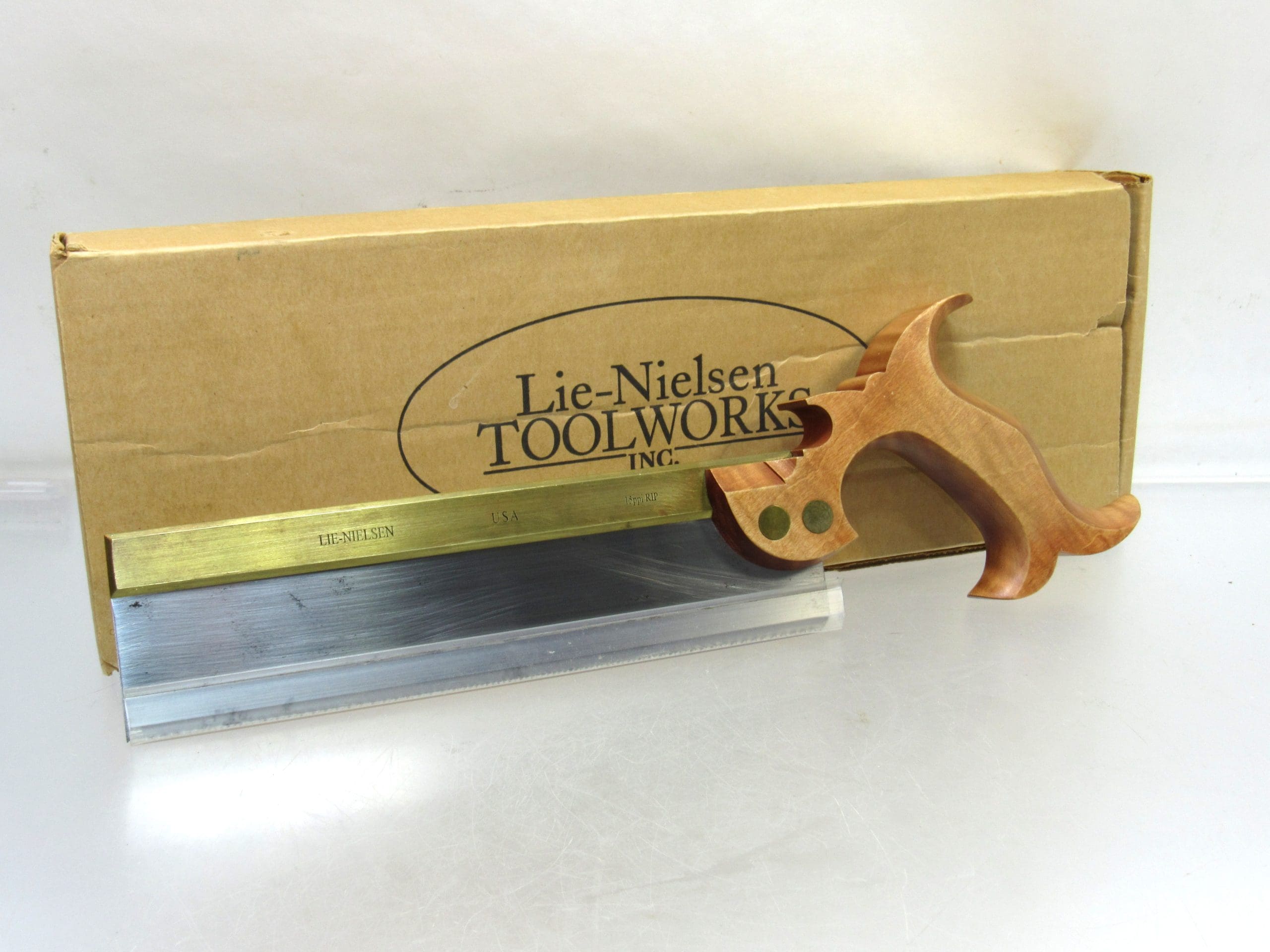 Lie Nielsen Dovetail Saw With 9" Plate & 15 PPI Rip With Maple Handle ...